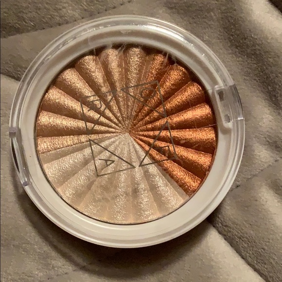 OFRA | Makeup | Nikkie Tutorial X Ofra Highlighter In Everglow | Poshmark